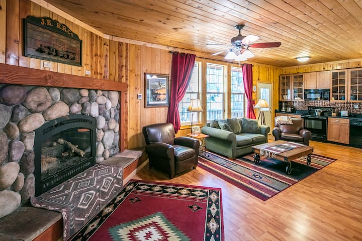 Cozy Cabin Minutes From Yosemite - Fish Camp, CA