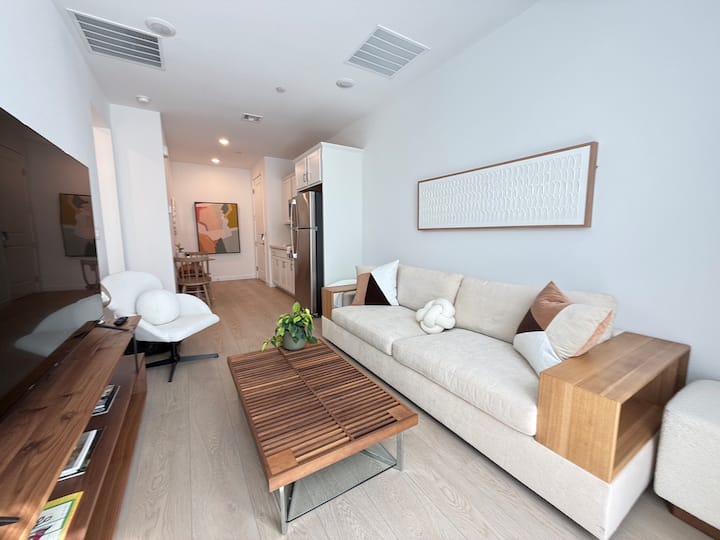 Water Street District: Pets | King | Ev | Ice Rink - Henderson, NV