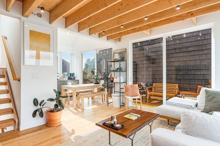 “The Sky House”, 2 Rooftop Decks, Central District - ワシントン州