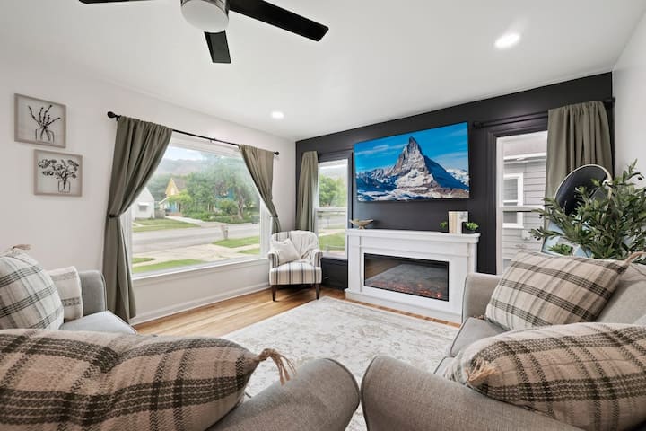 Upstairs-friendly Cottage-fire Pit, Bbq&kids’ Zone - Ogden, UT