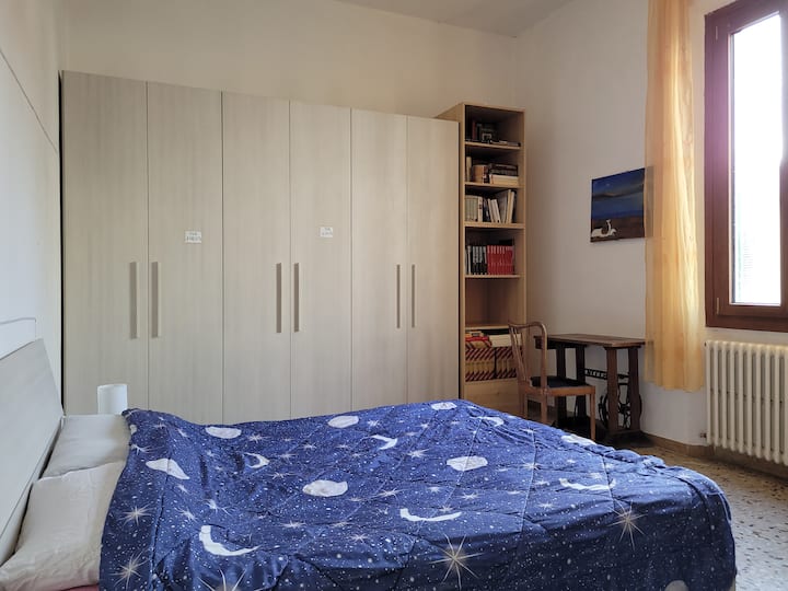 Large Room Close To The Downtown - Florence