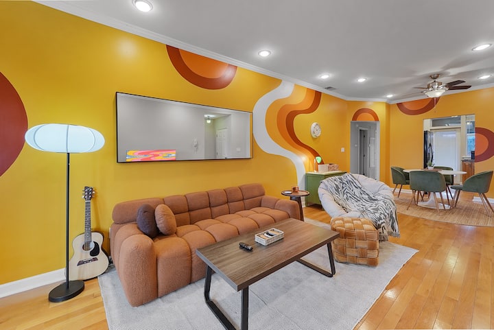 Time-travel Back To The 70's, Private Balcony! - St. Louis, MO