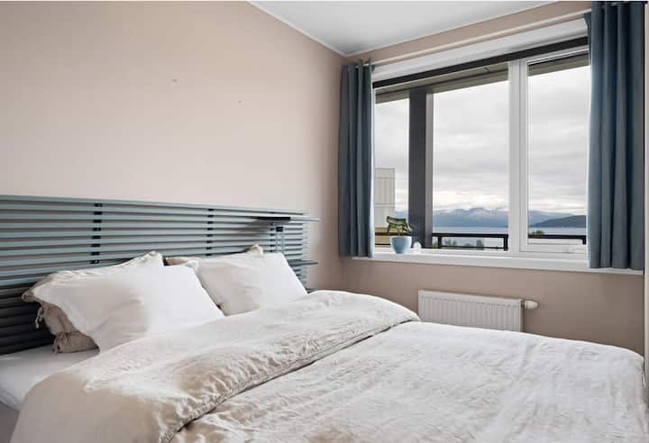 Toppleilighet Tomasjordnes. - Tromsø