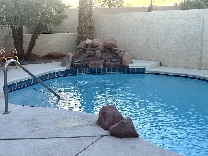 Vegas Retreat Getaway - North Las Vegas, NV