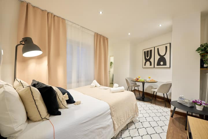 Cozy Rental In Central Brussels - Bruselas