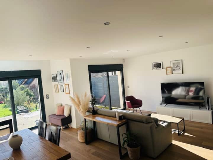 Maison Familiale De 5 Pièces - Bois-d'Arcy