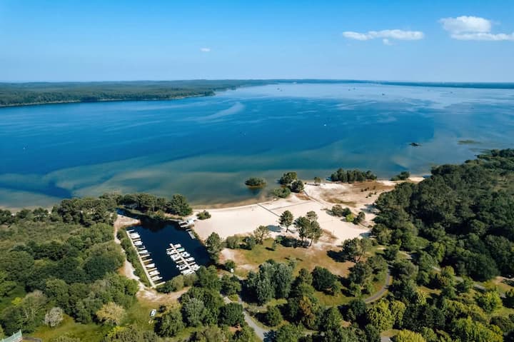 Mobil-home En Bordure De Lac - Gastes