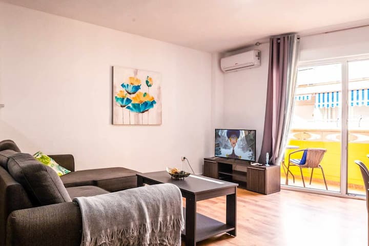 Neat Apartment In Prime Spot, Balcony, 200m Beach - Torrevieja