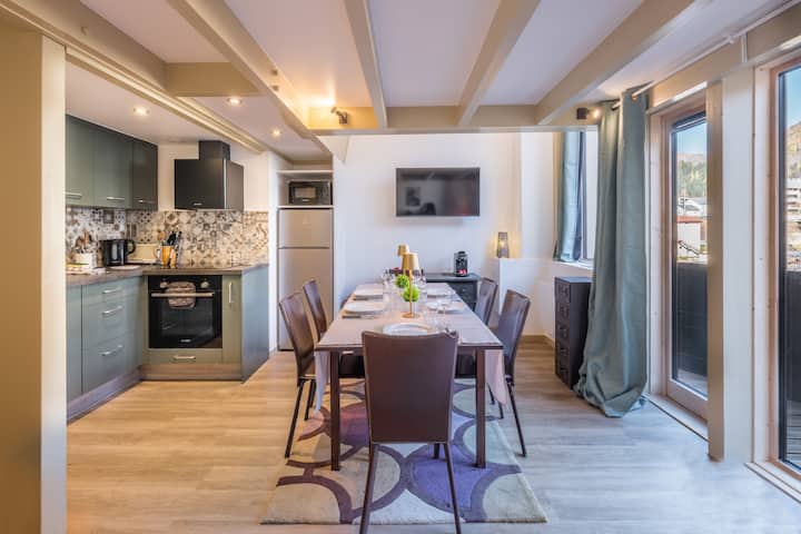 Près Des Sentiers Randonnée Et Des Pistes De Ski - Chamonix