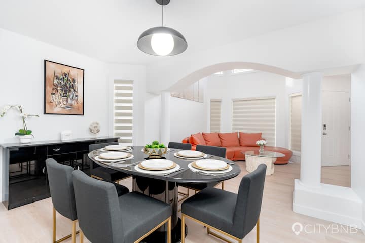 Leger | 6br • Sleeps 12 • Garage + A/c - Edmonton