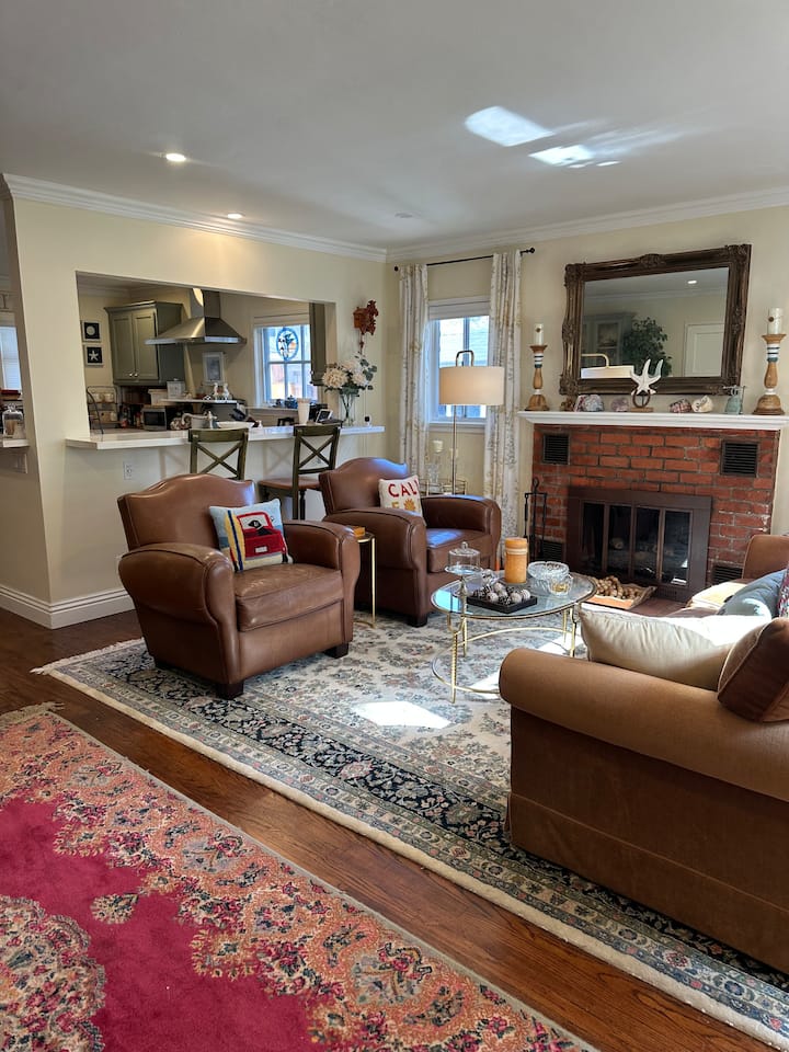 Coastal Cottage Getaway - Santa Barbara