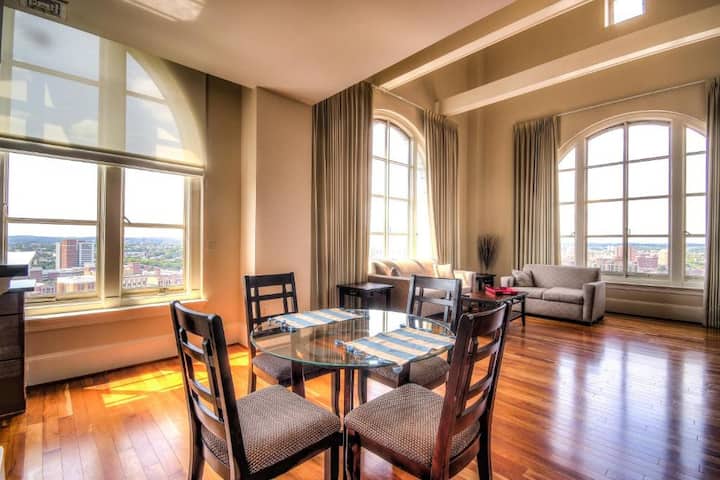 Luxurious Ph, Ravens Stadium, Free Indoor Parking - Baltimore, MD
