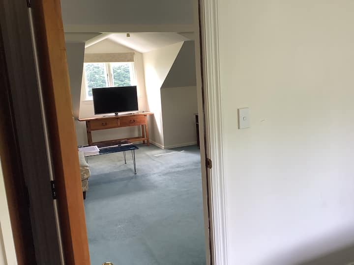 Private Room With Ensuite And Living Area - Christchurch