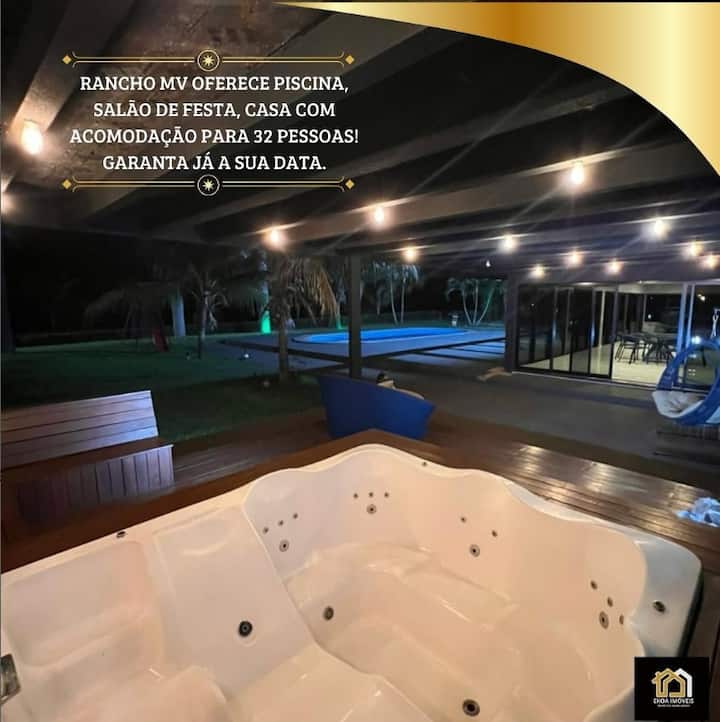 Salão, Piscina E Acomodações - Campo Grande