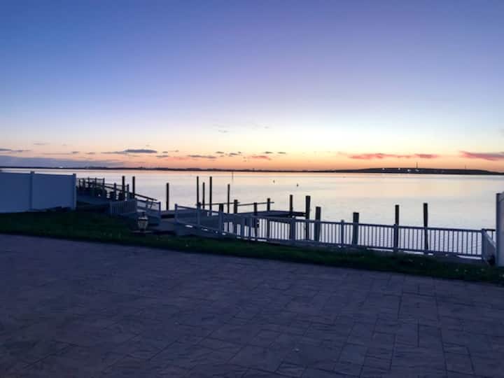 Me-skye Waterfront Retreat - Long Beach, NY