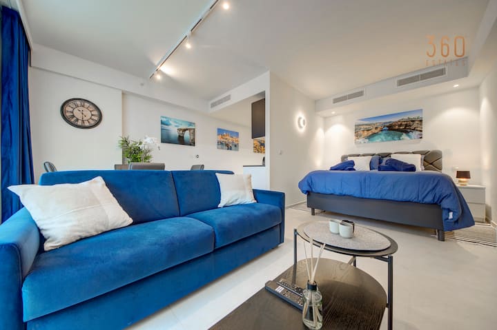 Concierge Stay, Mercury Towers With Pool Access! - Valletta