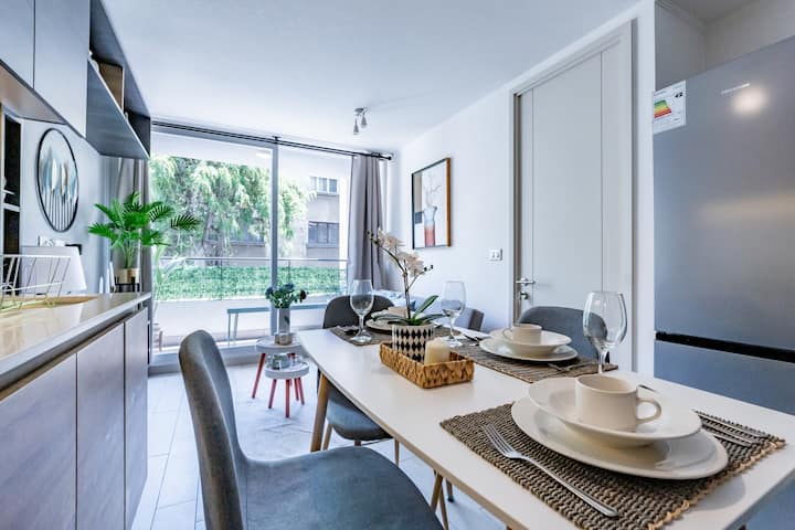 Depto Para 3 Personas Centro Histórico De Santiago - Santiago