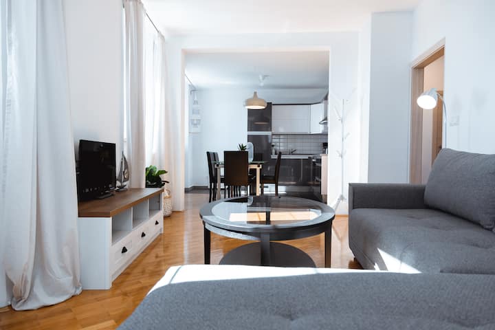 Two-bedroom Apartment With Sea View - 2nd Floor - Piran