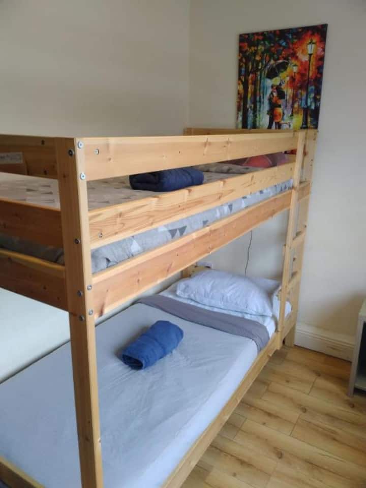 Comfy Bunk Bed Room - Donabate