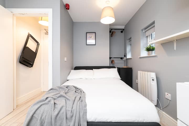 Unique Studio Apartment In S. Circular Rd. - Dublin