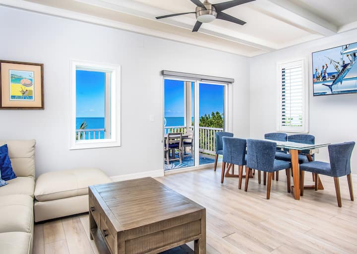 Ocean Front, Pool, Elevator Hot Tub Rooftop Patio - Marathon, FL