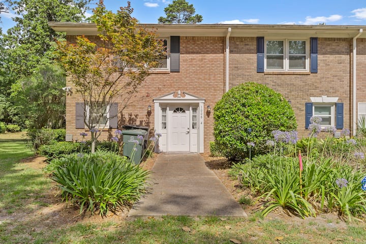 Capital Townhouse- 3 Bedrooms - Tallahassee