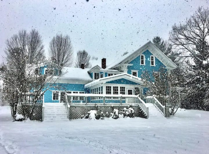 Charming Victorian Retreat - Stowe, VT