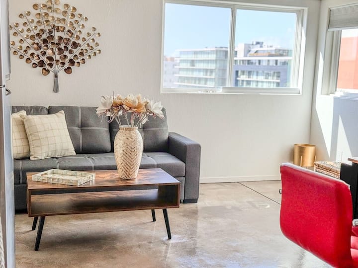 Location Little Italy Loft With Parking - Marina - San Diego
