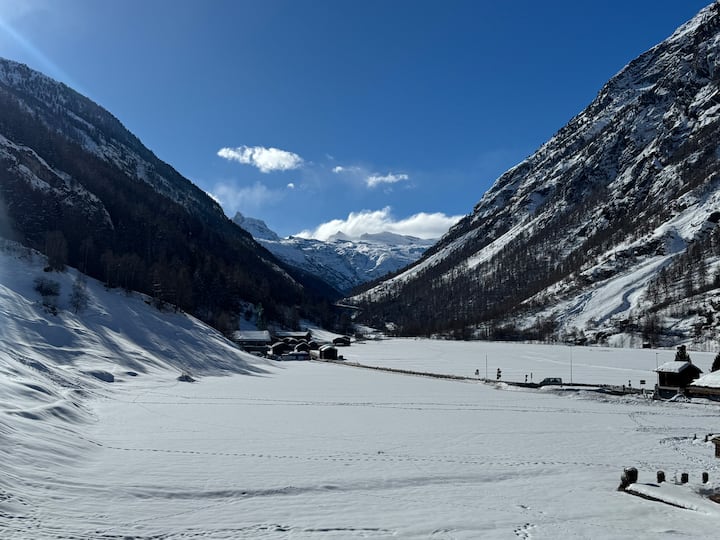 Quiet Apartment, Breathtaking Views - Täsch