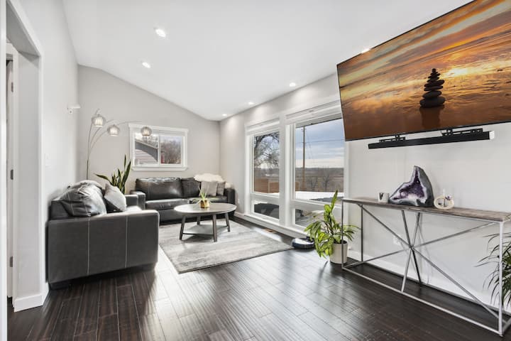 Mountain & Water View Retreat! - Fort Collins, CO