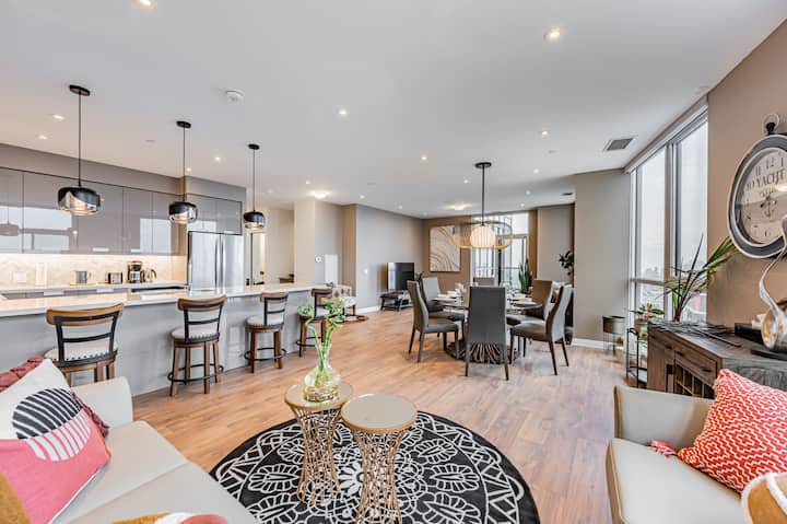 2100sqf, 3br Penthouse, Airport, Square One, Miss - Brampton