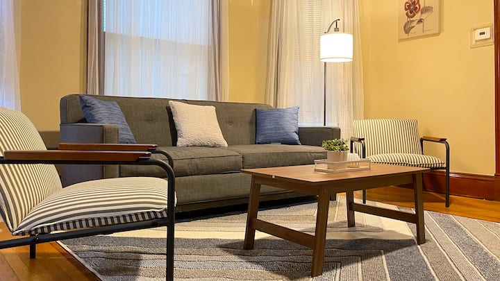 Modern Comfort - Private Parking - New Britain, CT