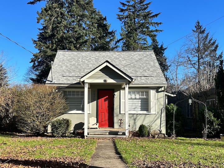 Garden Cottage - Portland, OR