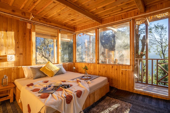 Bastiat Stays| Amberwood Hideout - Jibhi