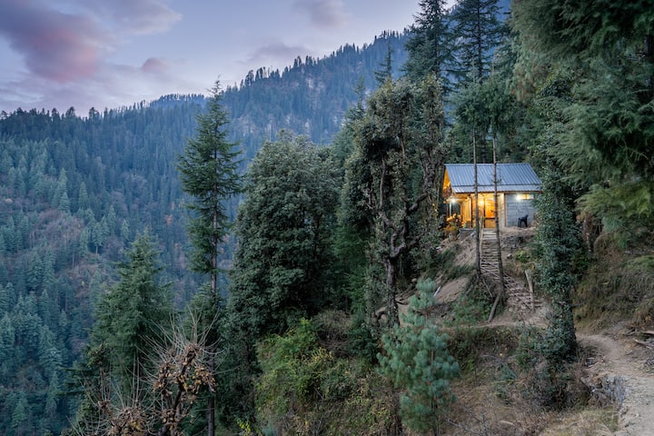 Bastiat Stays| Amberwood Hideout - Jibhi