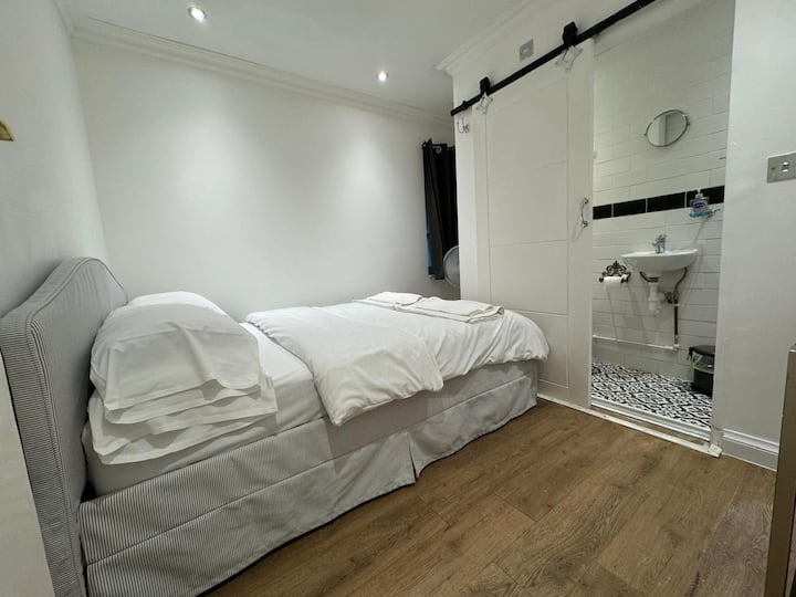 Perfectly Positioned Flat In Central London - Marylebone