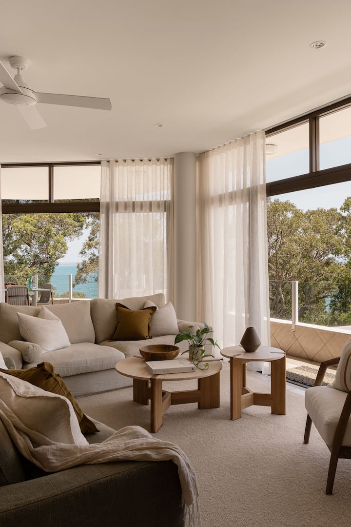 Exclusive Little Cove Penthouse - Noosaville