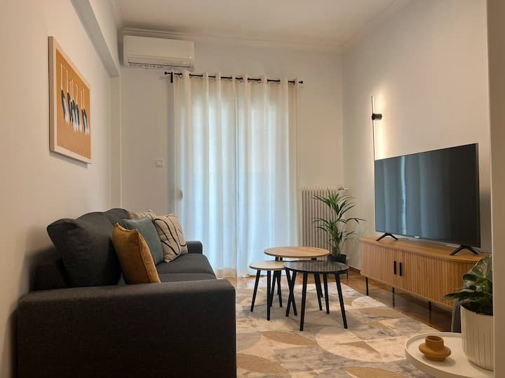 Chimpanzee Guest House - Athens