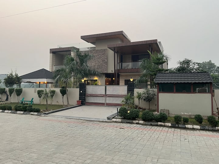 Vacationbuddy 3bhk Villa, Amritsar - Amritsar