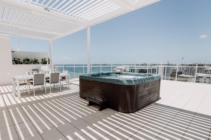 Aquavista Penthouse - Stunning 270 Views - Mudjimba