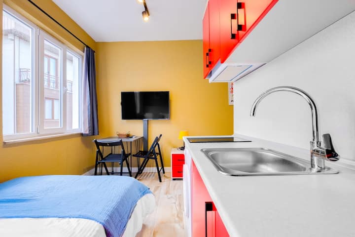 Charming And Bright 1br In Historic Yedikule - Zeytinburnu