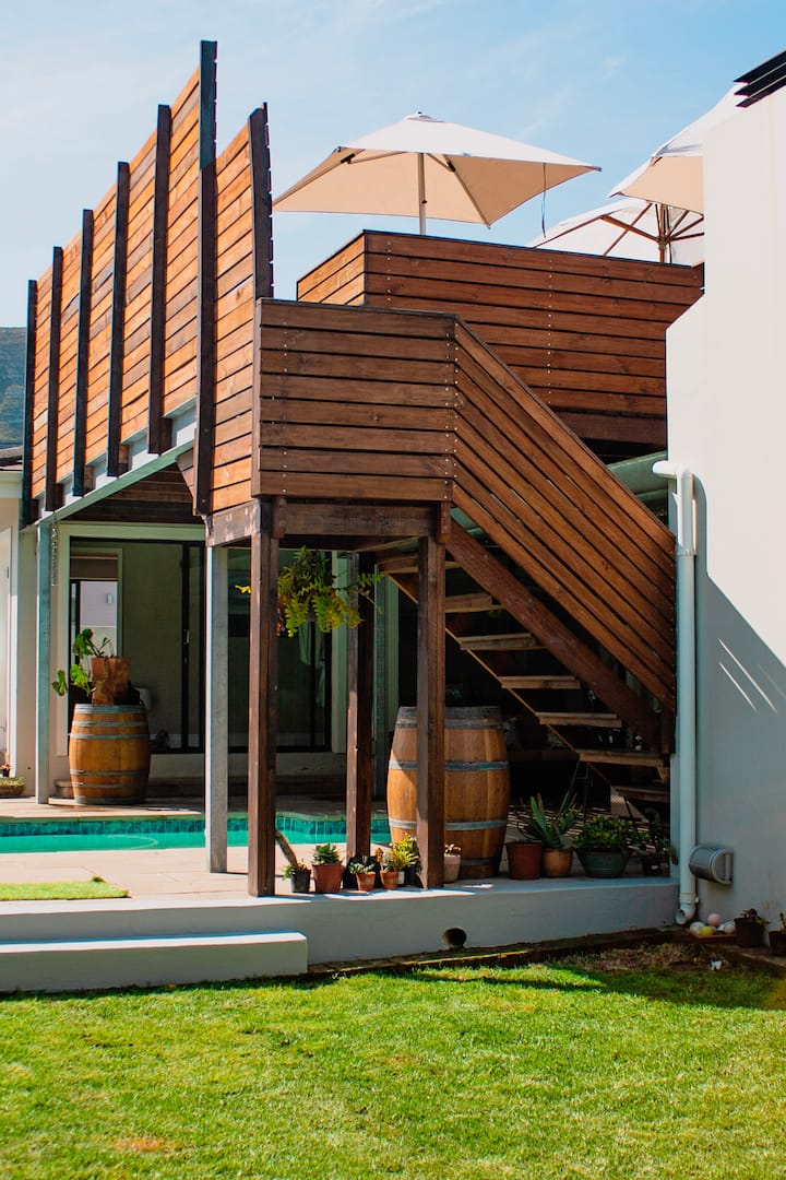 Hermanus Cliff Path Lodge - Hermanus