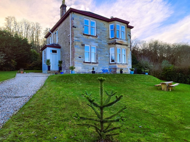 Bella Vista Manor Stunning Views Over Loch Striven - Millport