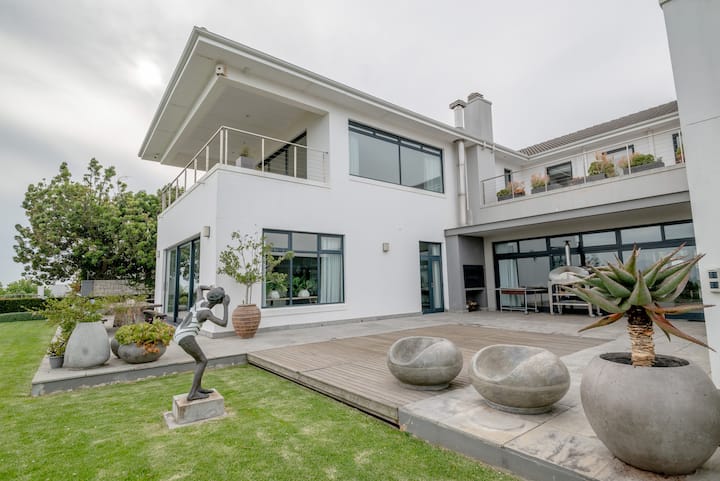 Picasso Paradise - Stellenbosch