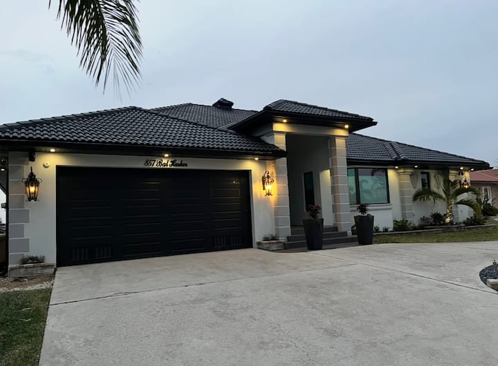 Sunshine Getaway - Punta Gorda, FL