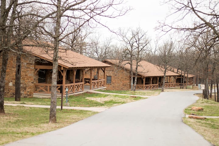Postoak Lodge & Retreat Lodge 3 - Tulsa, OK