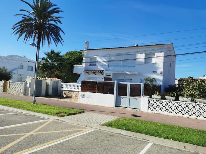 Studio Avec Terrasse  En 1ère Ligne De Mer - Empuriabrava