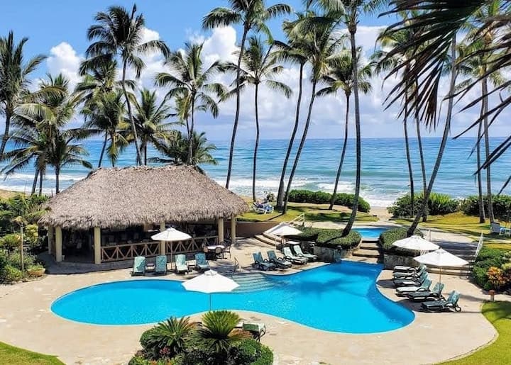 Oceanfront Breeze Condo - Cabarete