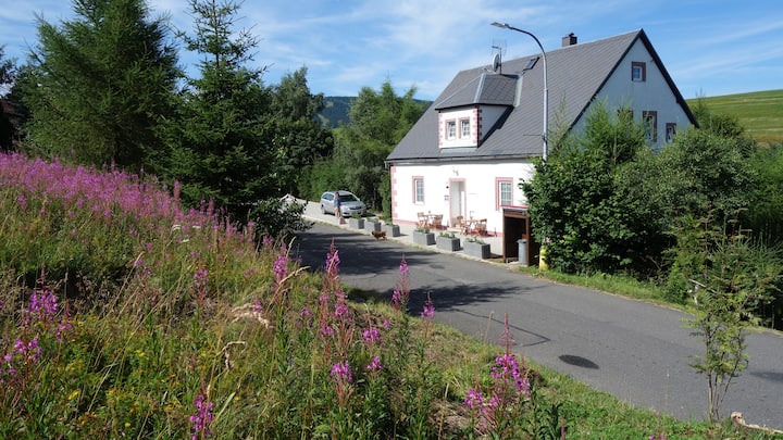 Vila Meluzína /Melusine:
18 Osob + 2 - Oberwiesenthal