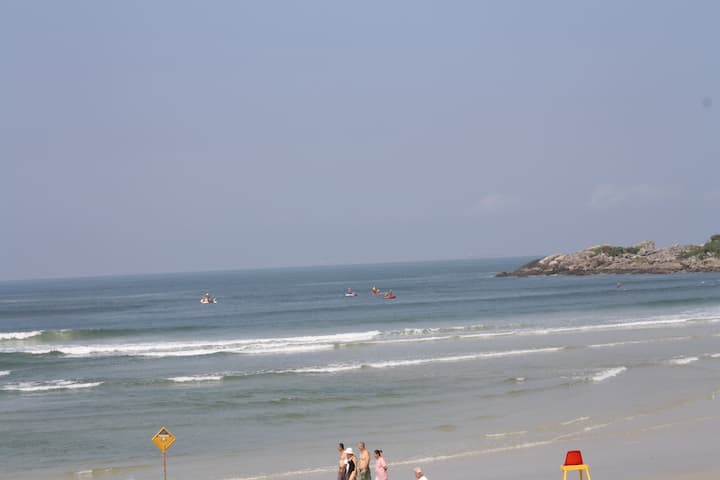 Apartamento A 80 M Da Praia - Guarujá